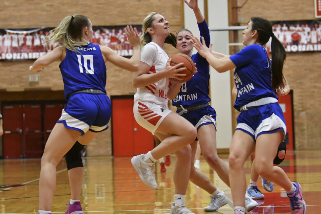Wildcats rally from double-digit deficit, beat Williamsport to help ...